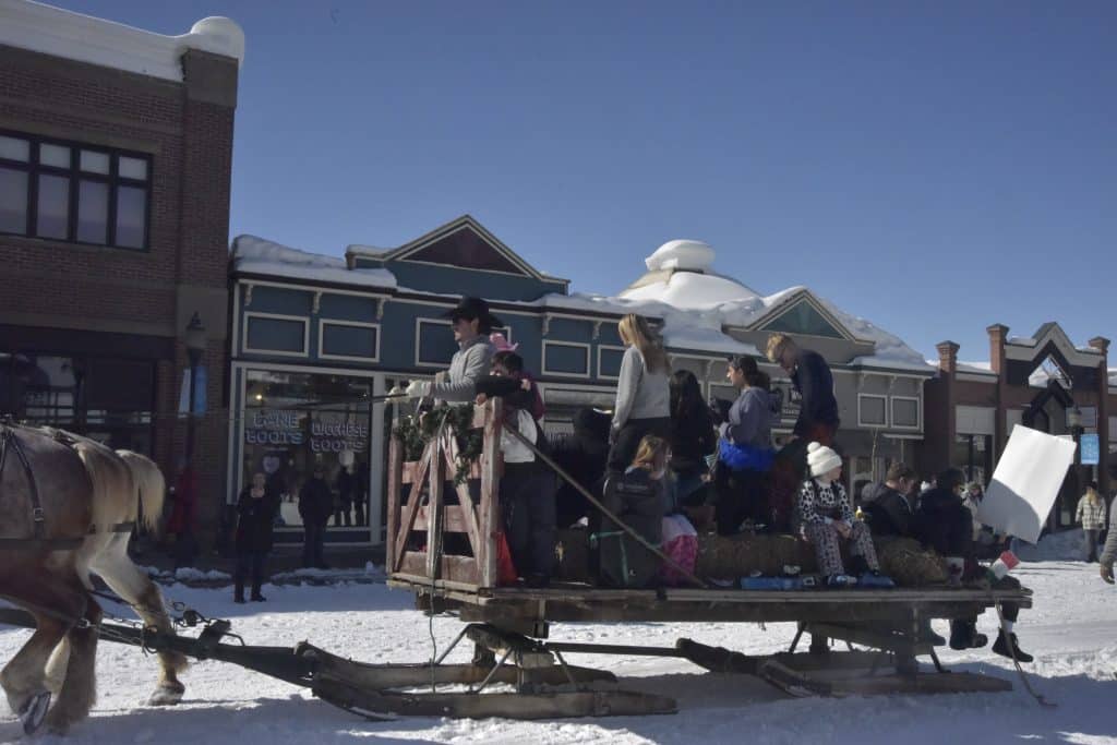 Family tradition, skiing and good horse connections drive Steamboat Mountain School in parade ...